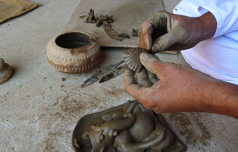 Molela ~ terracotta plaque | Story of Indian crafts and craftsmen