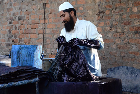 Ajrak | Story of Indian crafts and craftsmen