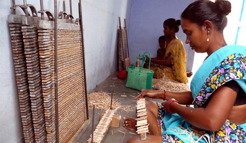 Sparkling Lights | Matches craft Shiwakashi | Story of Indian crafts ...