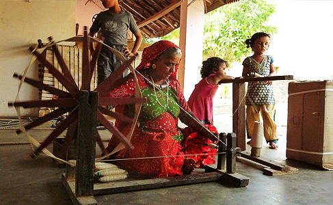 Tana Bana… | Bhujodi weaving | Story of Indian crafts and craftsmen