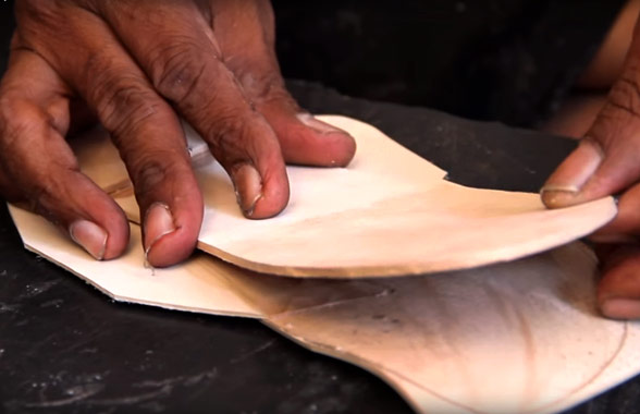 Winds on foot.. | Kolhapuri Chappals | Story of Indian crafts and craftsmen