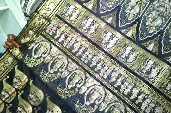 Photoloomic ~ Baluchari saree | Story of Indian crafts and craftsmen
