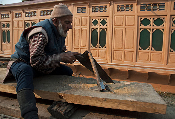 Kashmir houseboat Making | Story of Indian Craft & Craftsmen
