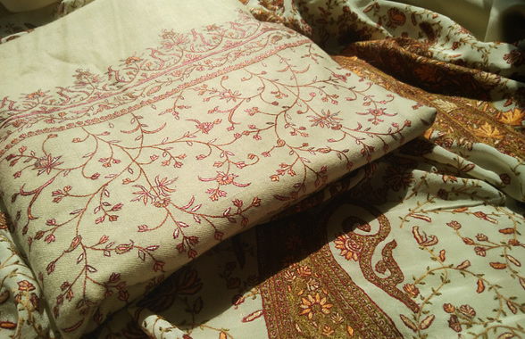 sozni-embroidery-craft-process-kashmir
